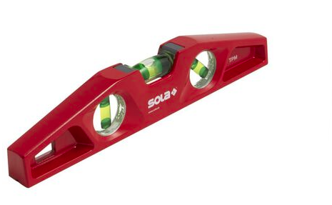 SOLA BOX-BEAM LEVEL, 3 FOCUS - 60 VIALS, 24" 2 HAND HOLDS